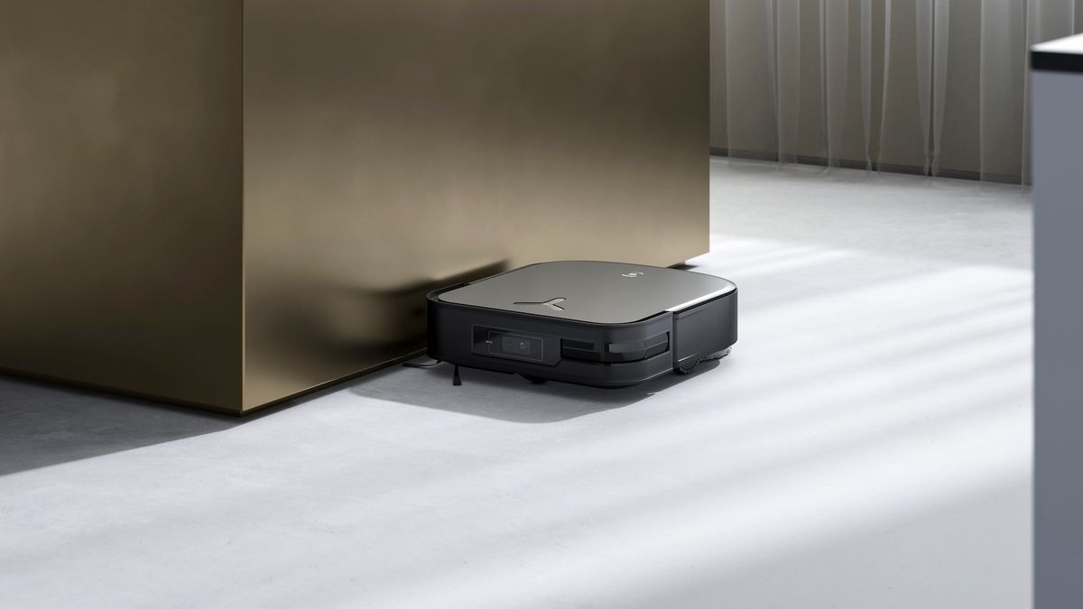 Finally, a robot vacuum cleaner that has the potential to get into ...