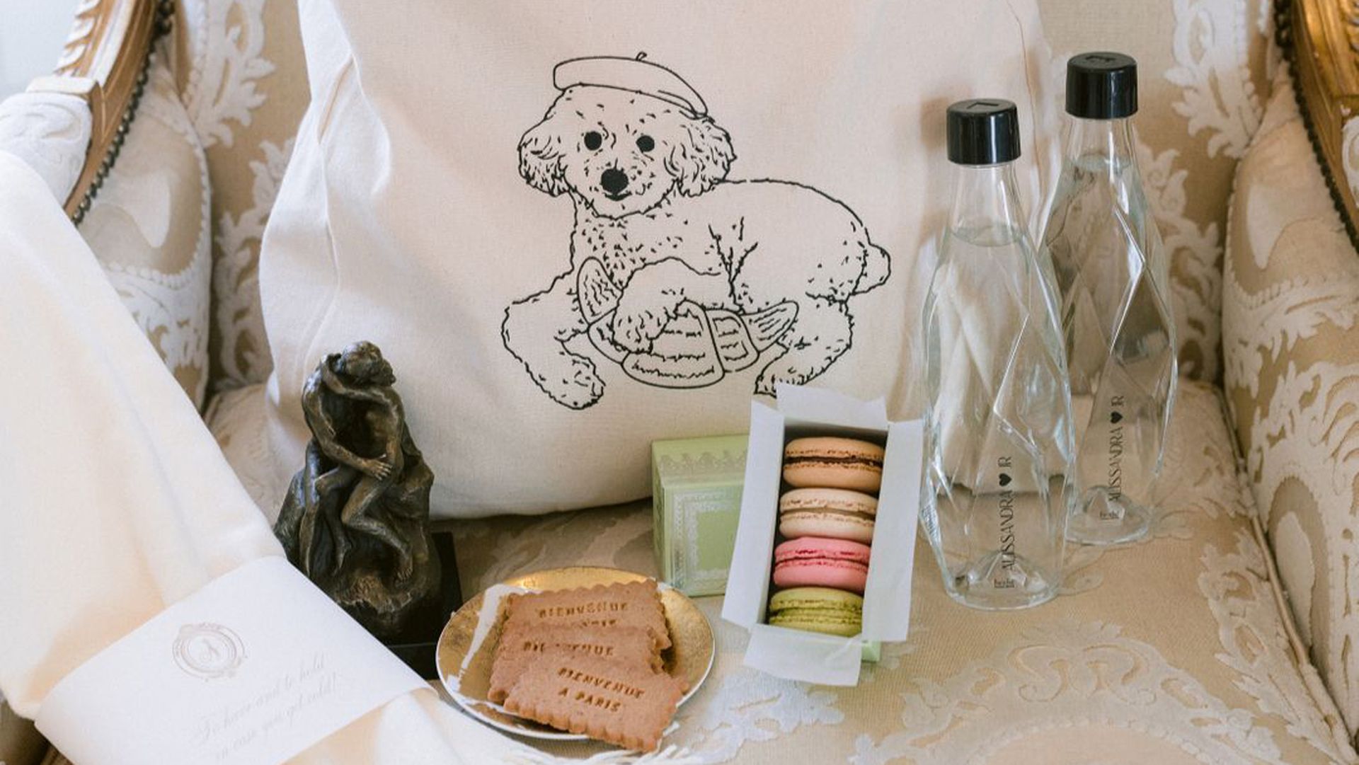 8 thoughtful ideas to make guests feel welcome | Real Homes