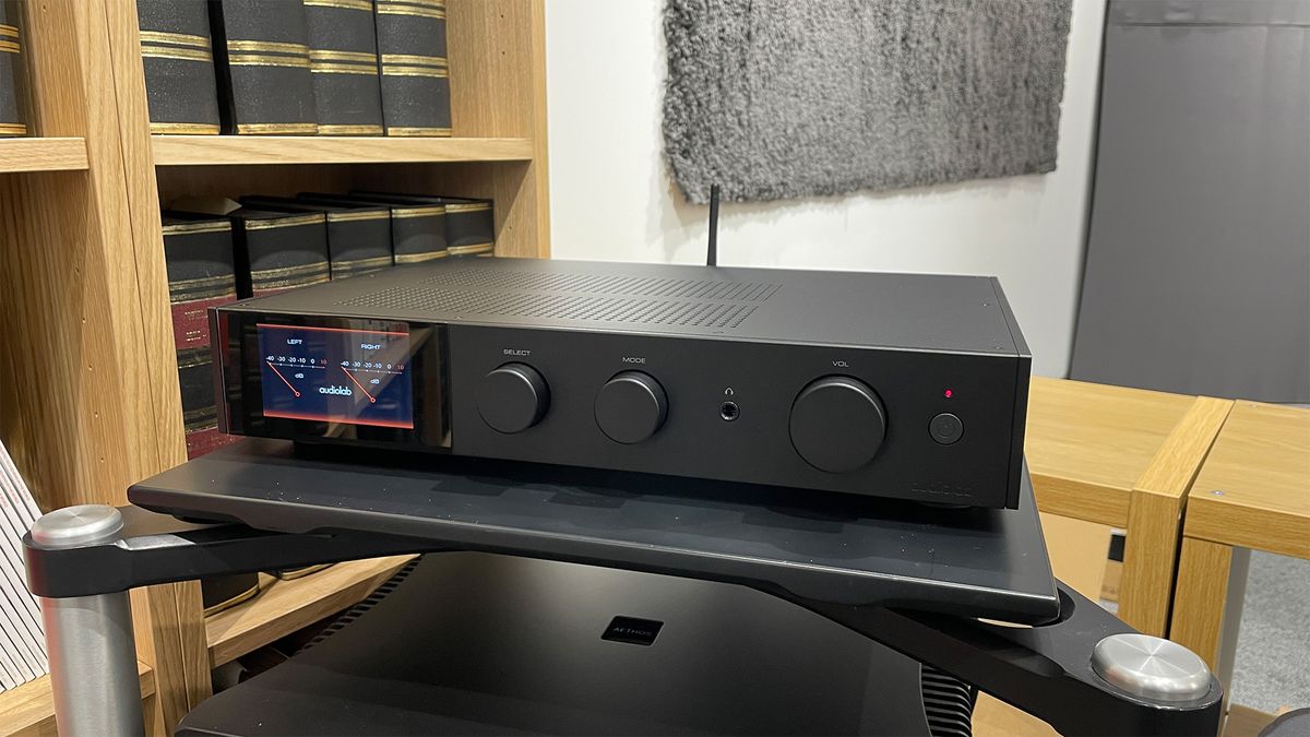 Audiolab 9000A review: solid build and strong performance in a neat ...