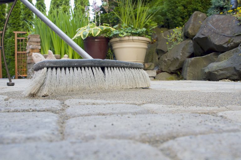 10 Tasks to Make Your Backyard Look a Hundred Times Better | Livingetc