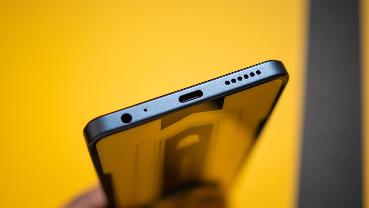 Tecno Spark 30 Bumblebee Edition hands-on: Buzzing with excitement ...