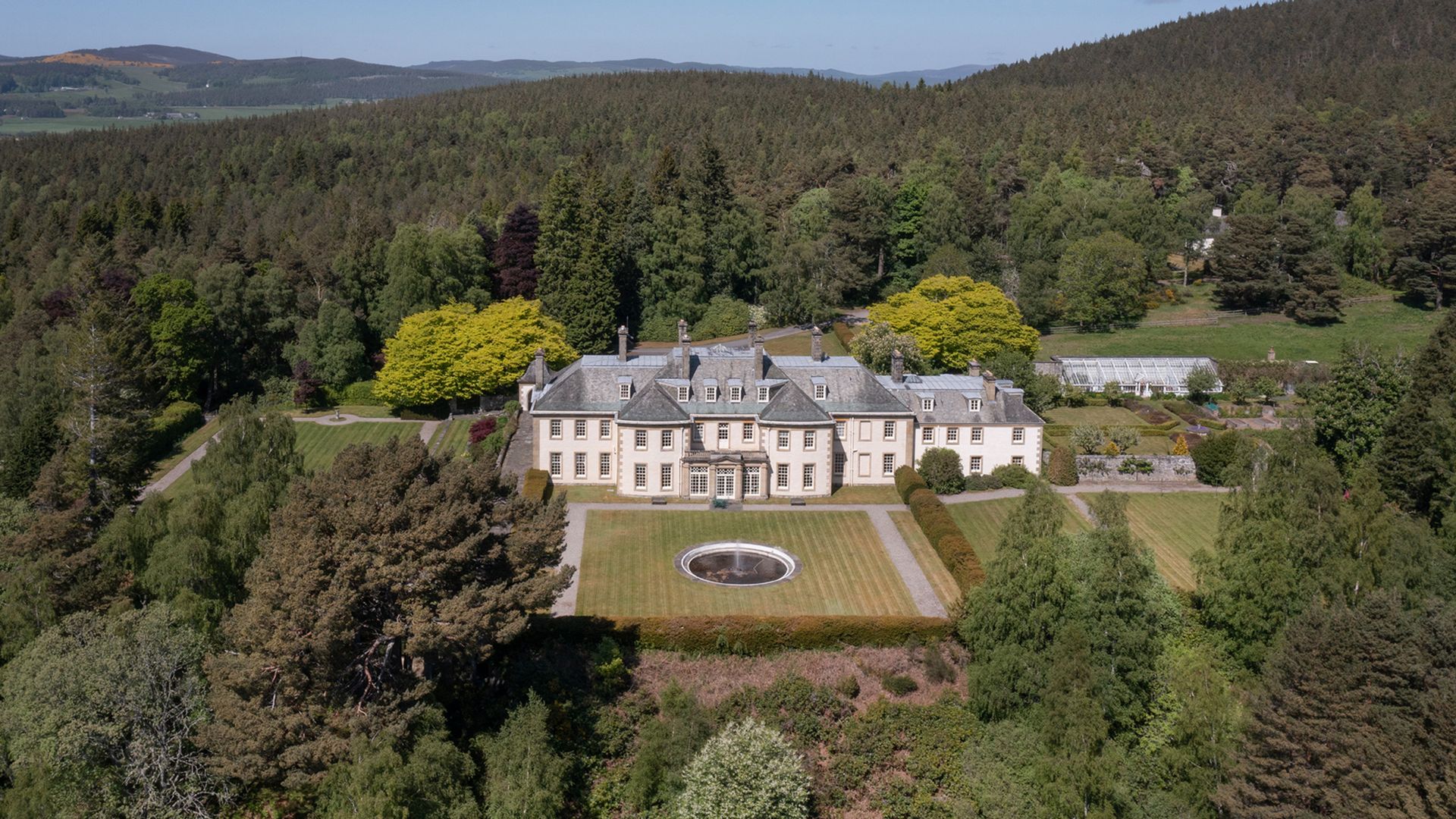 An insider look at Bob Dylan's £3 million Scottish home | Ideal Home