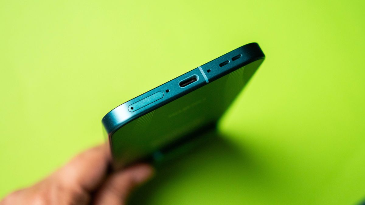 Realme GT 8 Pro Dream Edition is the F1 phone collab I've always wanted ...