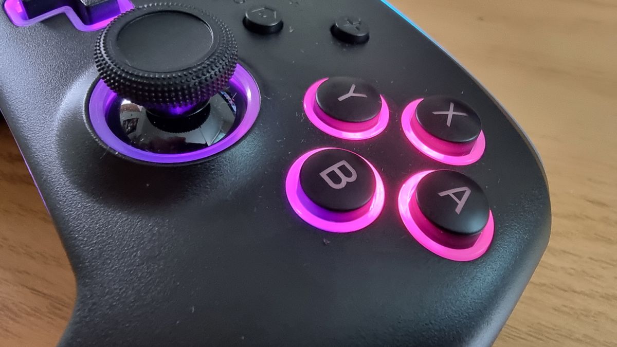 PowerA Enhanced Wireless Controller with Lumectra review - a dazzling ...