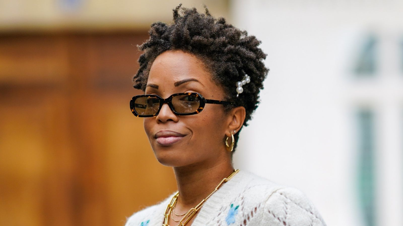 25 hair clips hairstyles to suit every length and texture | Woman & Home