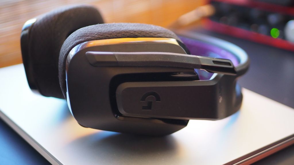 Logitech G535 Lightspeed review: "Straightforward, great-sounding cups ...