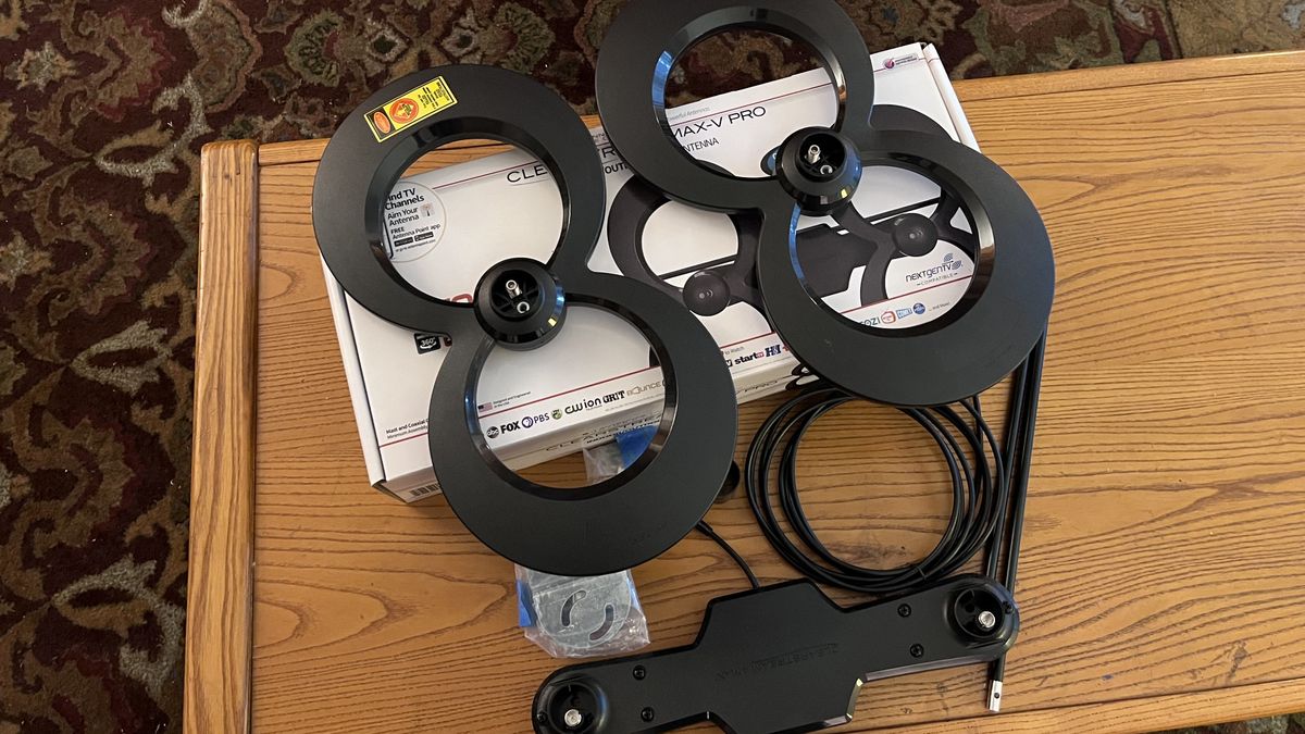 Antennas Direct ClearStream Max-V Pro review: a powerful TV antenna for ...