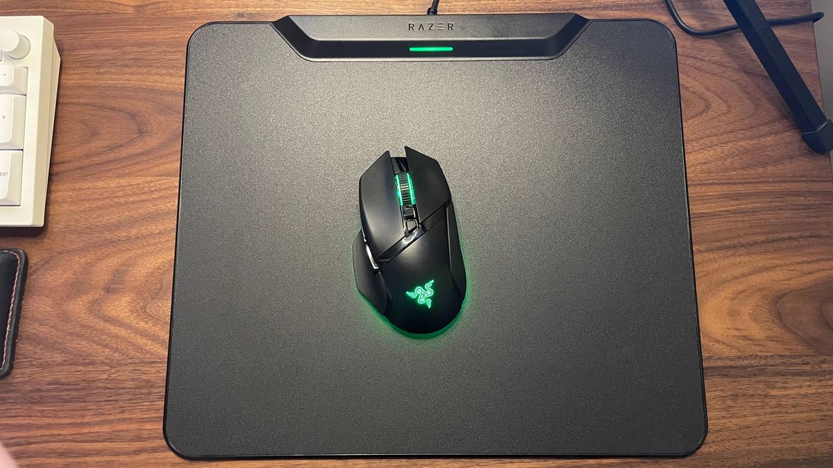 Razer HyperFlux V2 Wireless Charging System review | PC Gamer