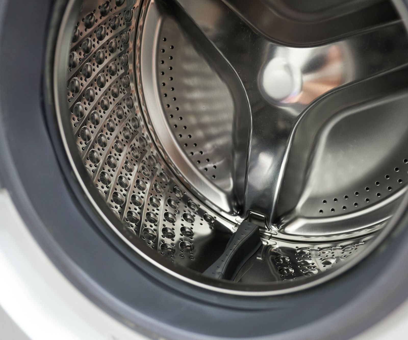 How to clean washing machine baffles like a pro | Homes and Gardens