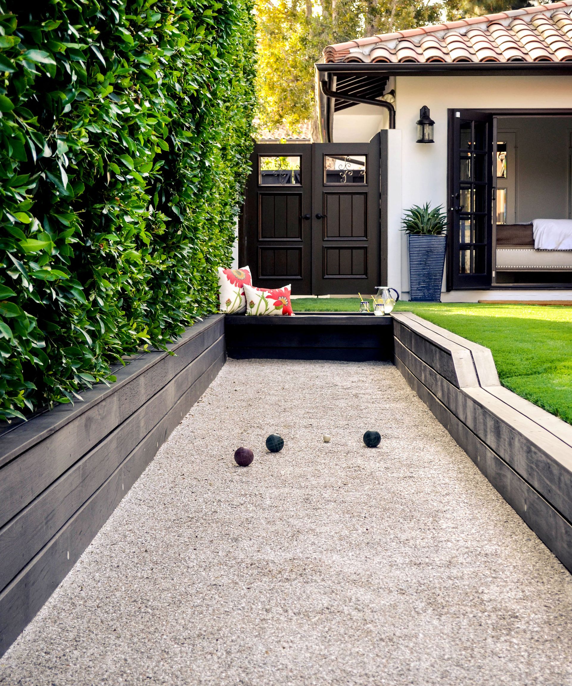 Dog-friendly backyard ideas: 10 looks for a fun, safe space | Homes and ...