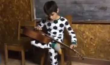 10-Year-Old Blind Boy Plays Robert Johnson-Style Acoustic Blues — Video ...