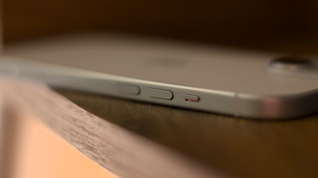 How much are the iPhone 16 Pro and Pro Max going to weigh? | iMore