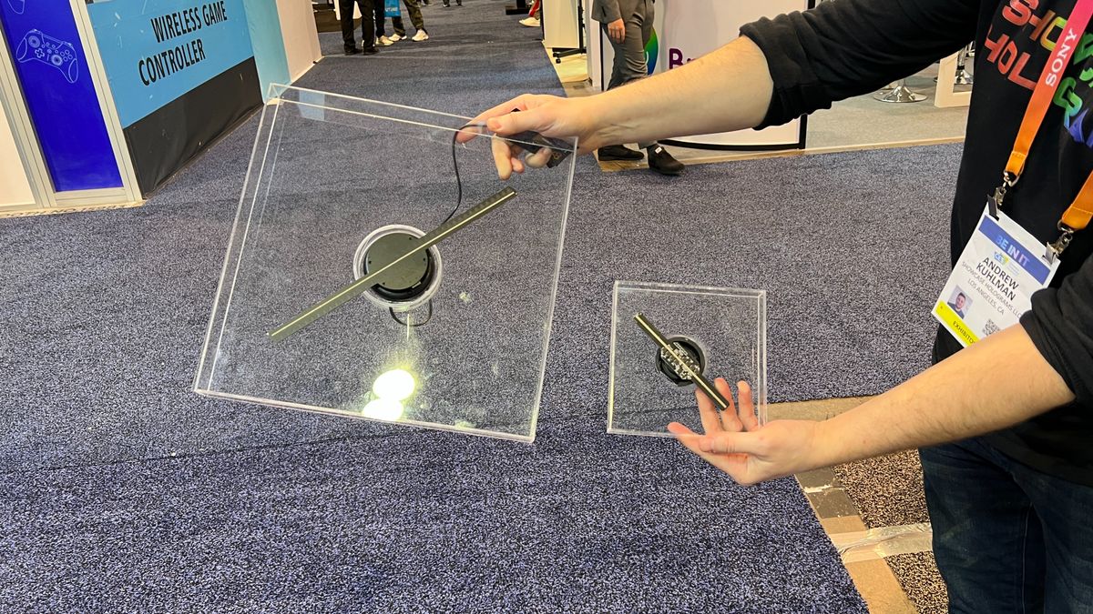 Holographic Side Panel Turns Your PC Into a 3D Showpiece | Tom's Hardware