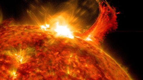 'Unprecedented' view of the sun reveals elusive coronal waves after 85 ...