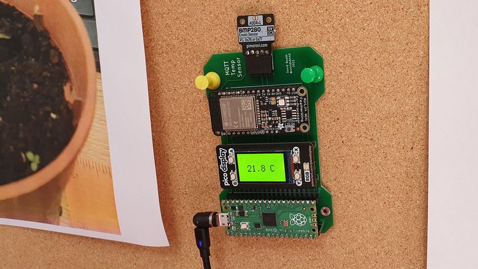 Raspberry Pi Pico Pcb Manages Temperature Sensor Toms Hardware