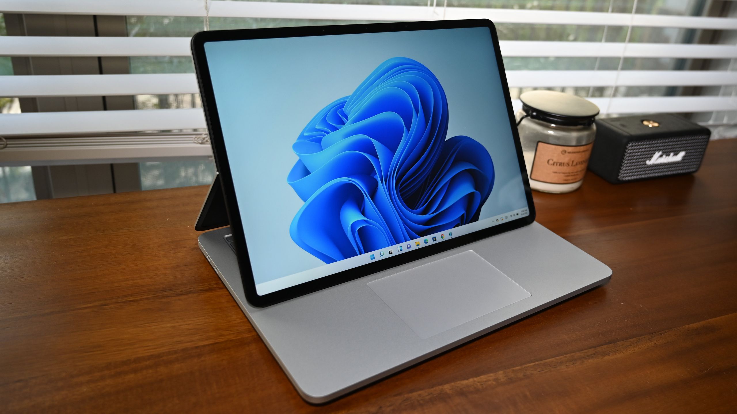 Report: A smaller Microsoft Surface Pro, Surface Laptop with Snapdragon ...