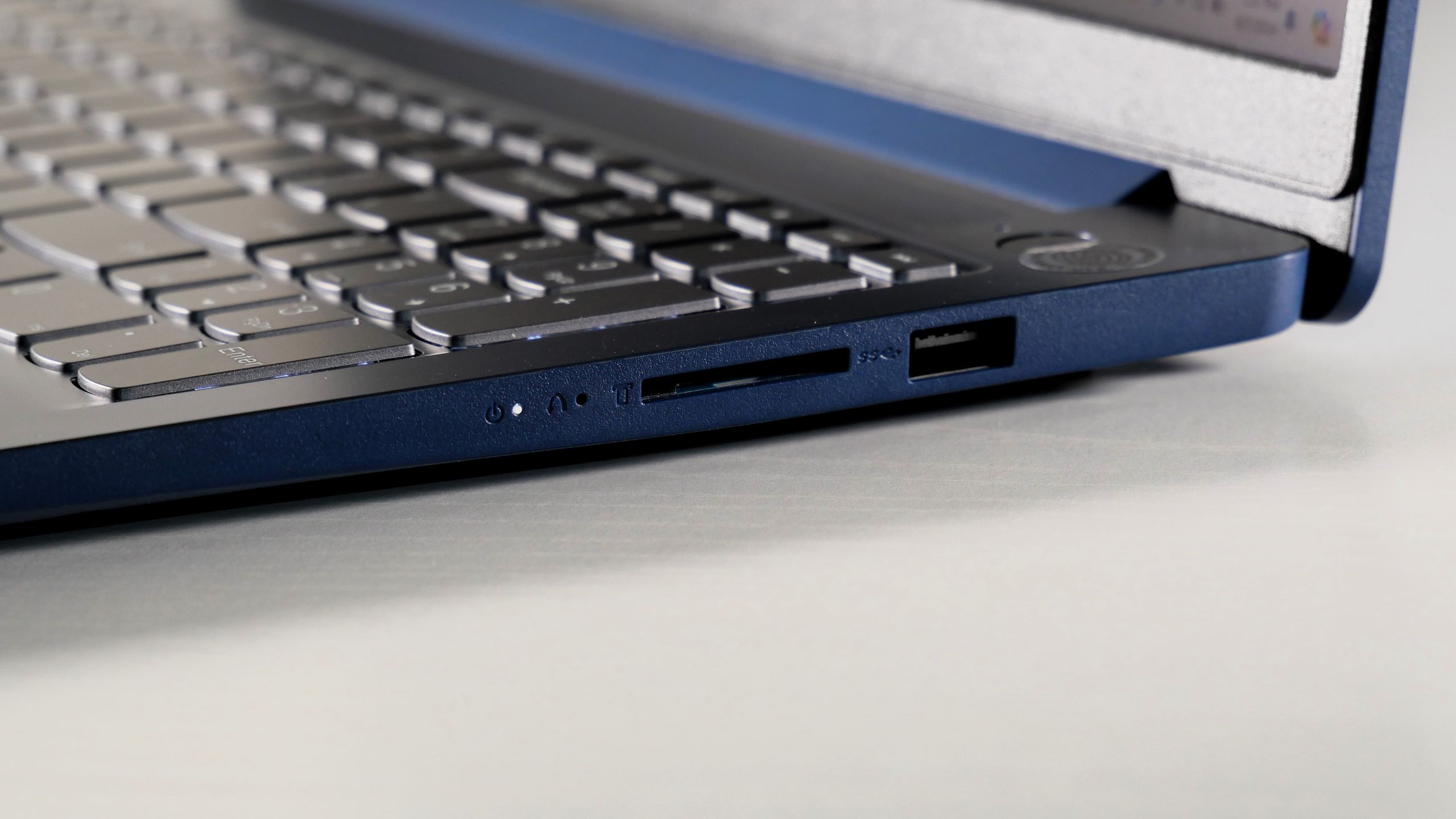 I love a good budget laptop, so here are 4 that I recommend with one ...