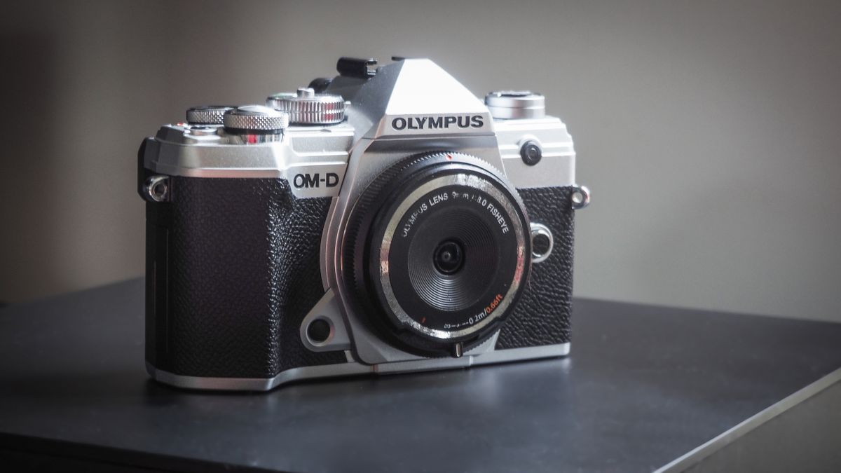 An unbelievably small lens is coming for Sony E-mount cameras | Digital ...