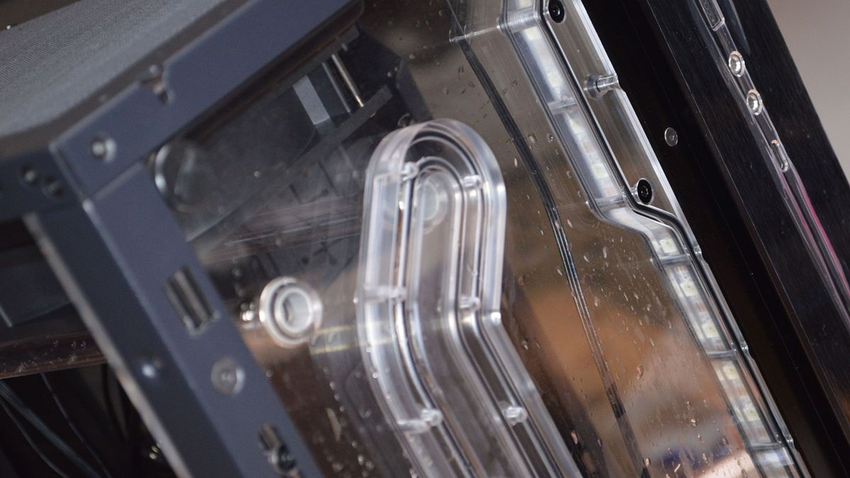 This EKWB custom loop kit reignited my love for building a gaming PC ...