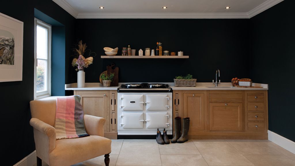 15 farmhouse kitchen ideas for a practical yet beautiful cooking space ...