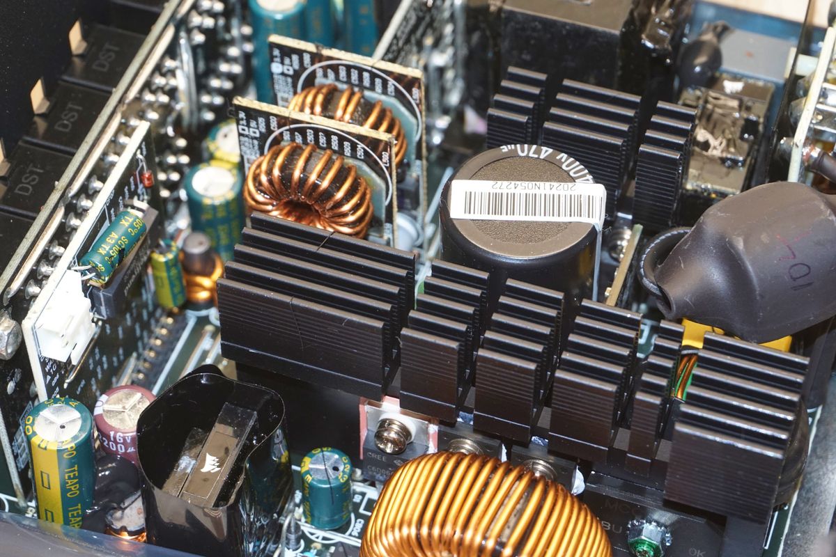 Corsair RM750e ATX 3.1 PSU Review | Tom's Hardware
