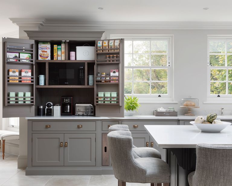 Breakfast bar ideas for small kitchens: 10 coffee stations | Homes and ...