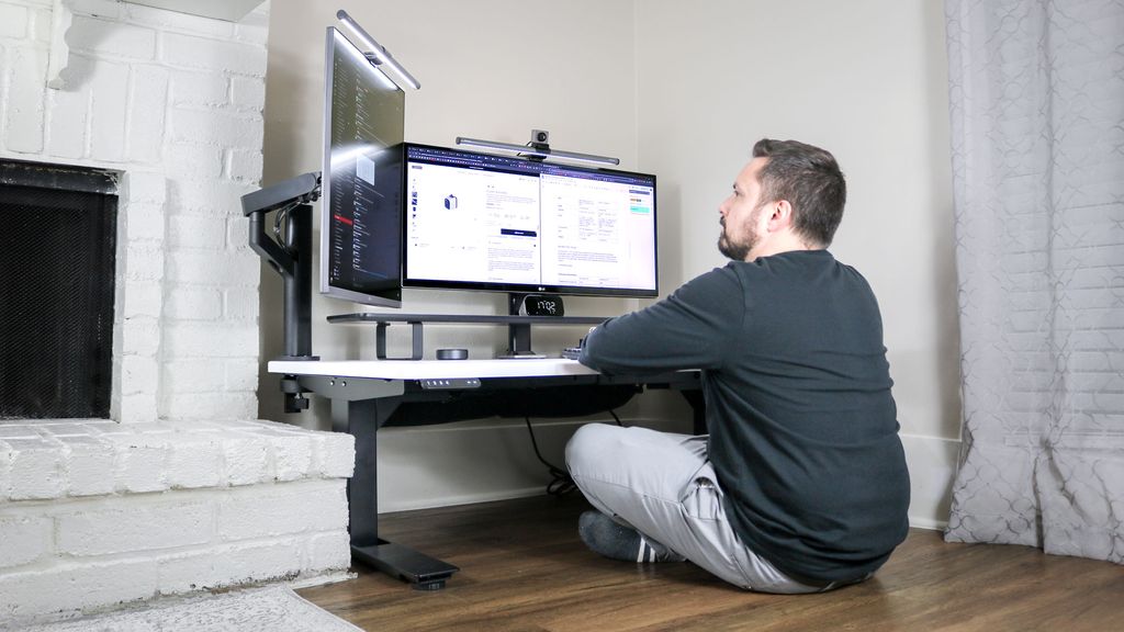 Uppeal 2 Leg Desk review | Tom's Guide