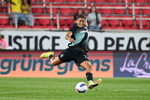 Who is Jess Carter? Everything you need to know | FourFourTwo