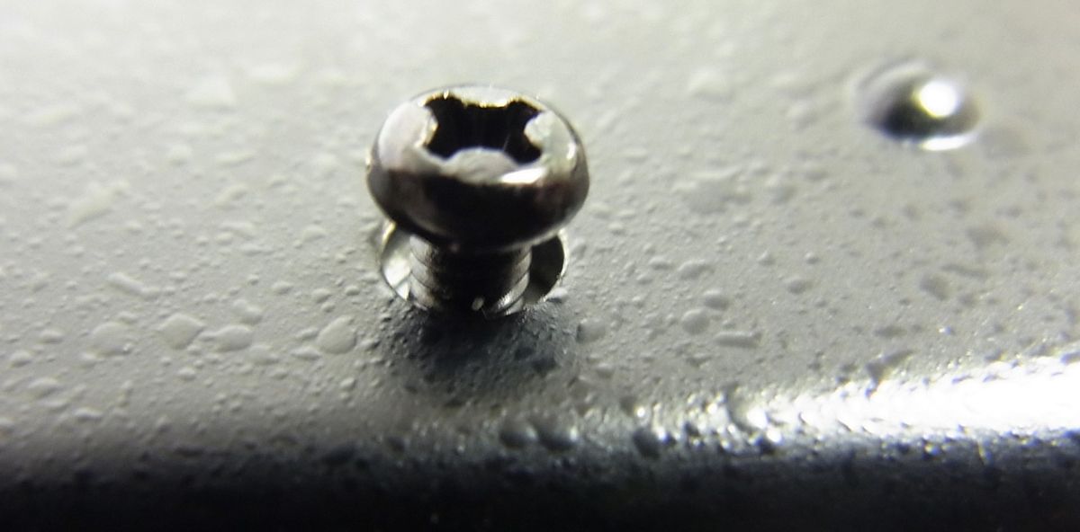 You'll Never Guess Where They Put The Optical Drive - Take The Train ...