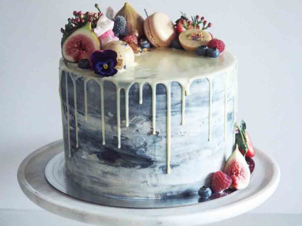 Drip Cakes - the hot new wedding cake trend | Marie Claire UK