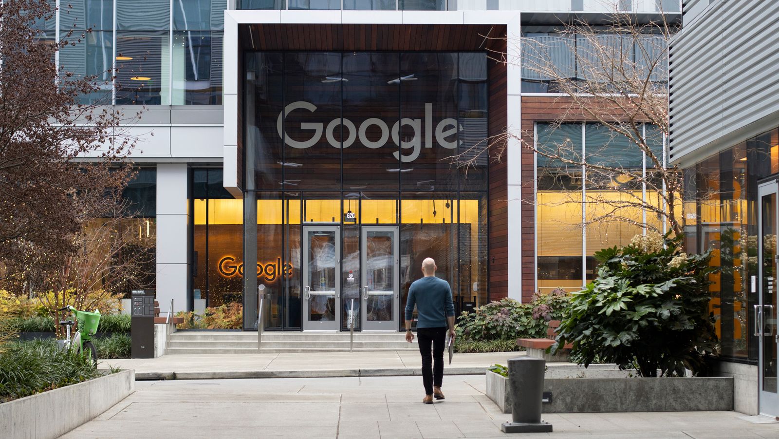 Google layoffs continue with "hundreds" cut from Chrome, Android, and ...