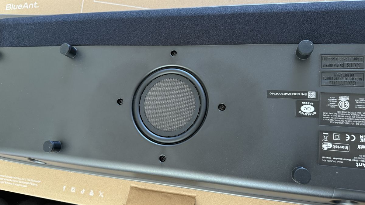 BlueAnt Soundblade review | PC Gamer