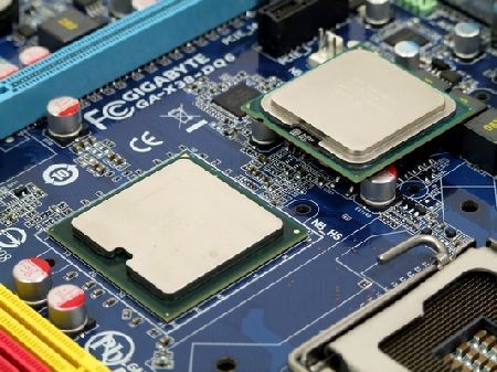 New Possibilities For North Bridge Cooling - Intel X38 Chipset: A ...