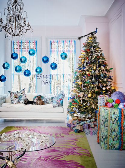Festive decorating trend: STEP INTO CHRISTMAS