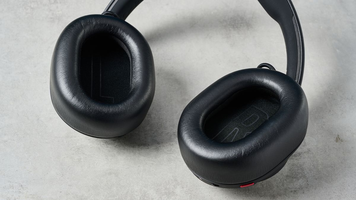 HP Poly Voyager Surround 80 UC review | Tom's Guide