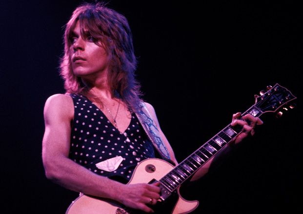 Randy Rhoads-Style Melodic Tapping Exercise Using Common Tones | Guitar ...