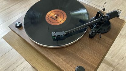 Monoprice Monolith 600046 Turntable review | Livingetc