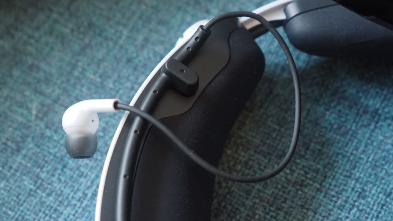 Sony PSVR2: what's in the box and what accessories should I buy? | T3