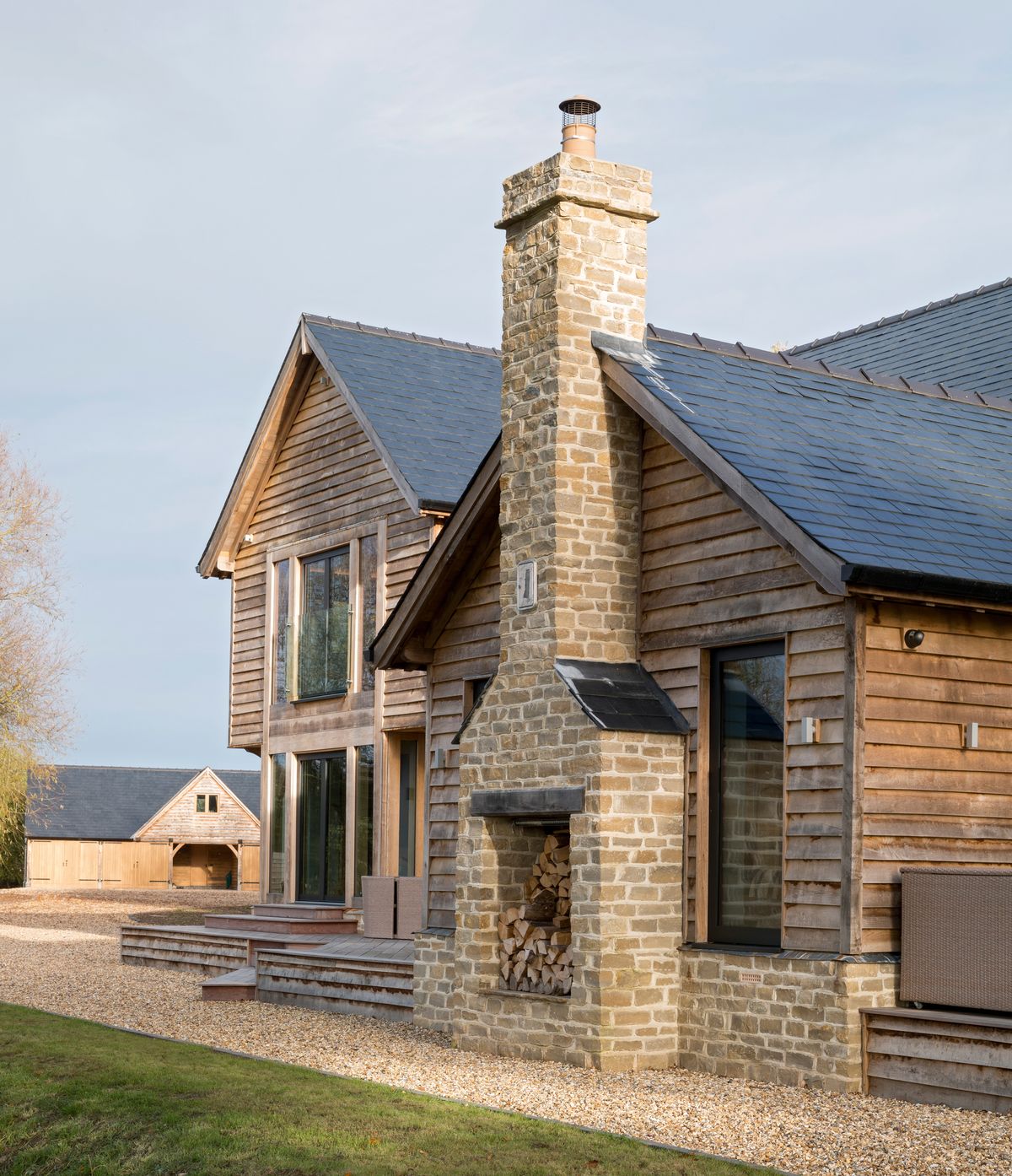 Log Store Ideas: Creative Storage for Your Home and Garden | Homebuilding