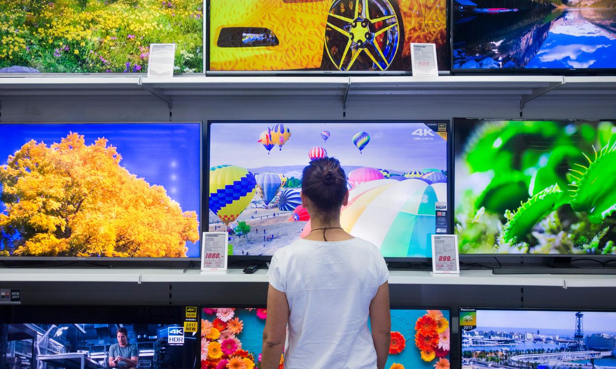 3 Experts Tell Us How Much to Spend on a TV (and 7 Other Buying Tips ...