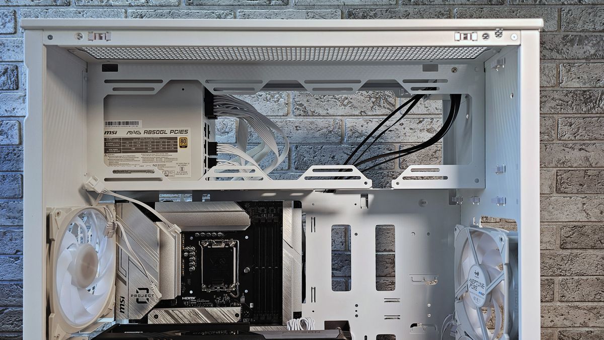 Hands-on with InWin's F5 PC Case: Back-connector motherboard support ...