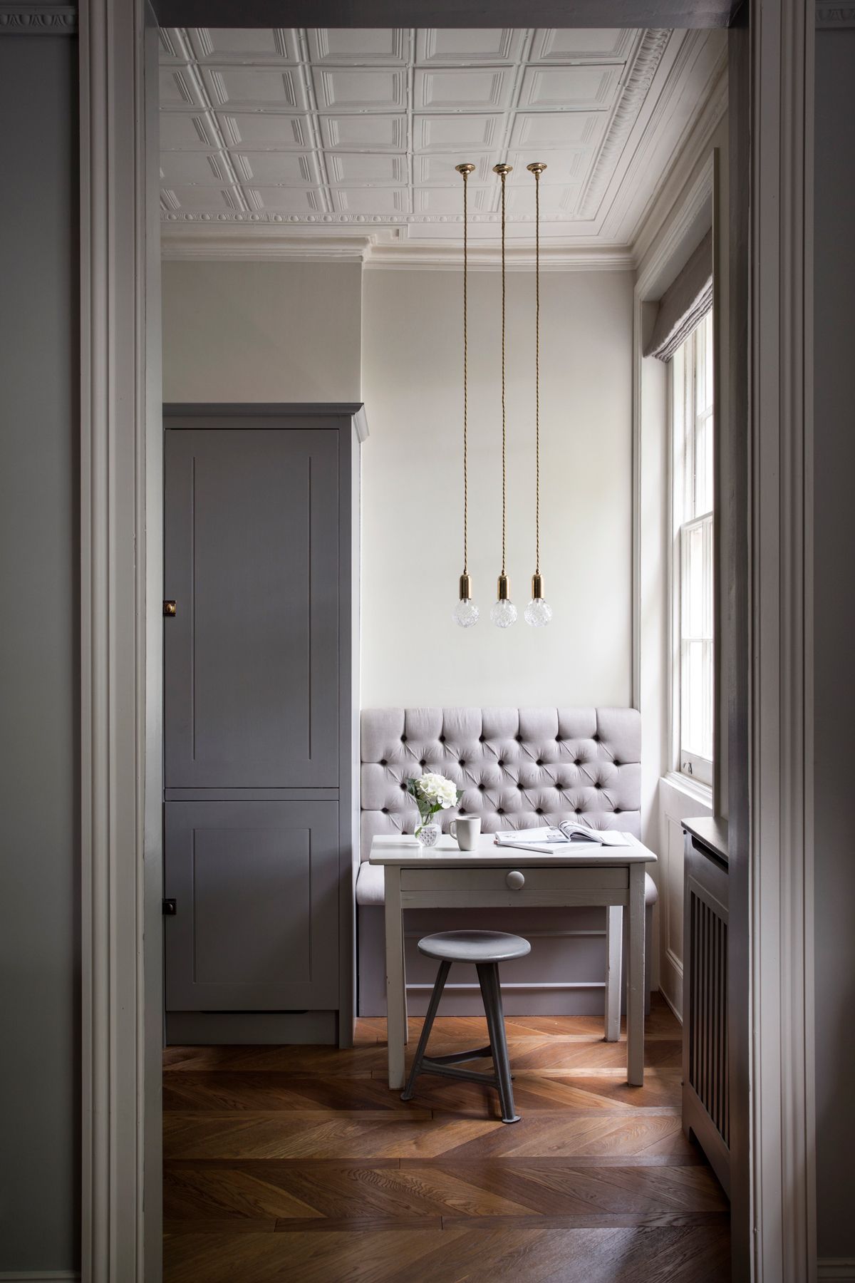 Inside this Victorian villa apartment in London that's small in stature ...