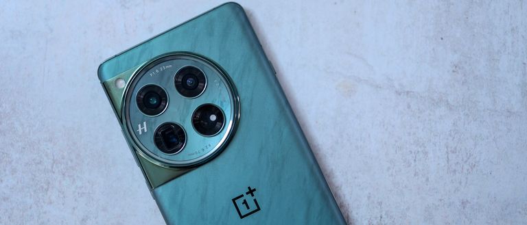 OnePlus 12 review: a Hasselblad-tuned camera and confusing pricing ...