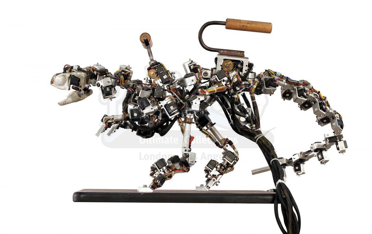 The original Nostromo model from Alien looks great and could be yours ...