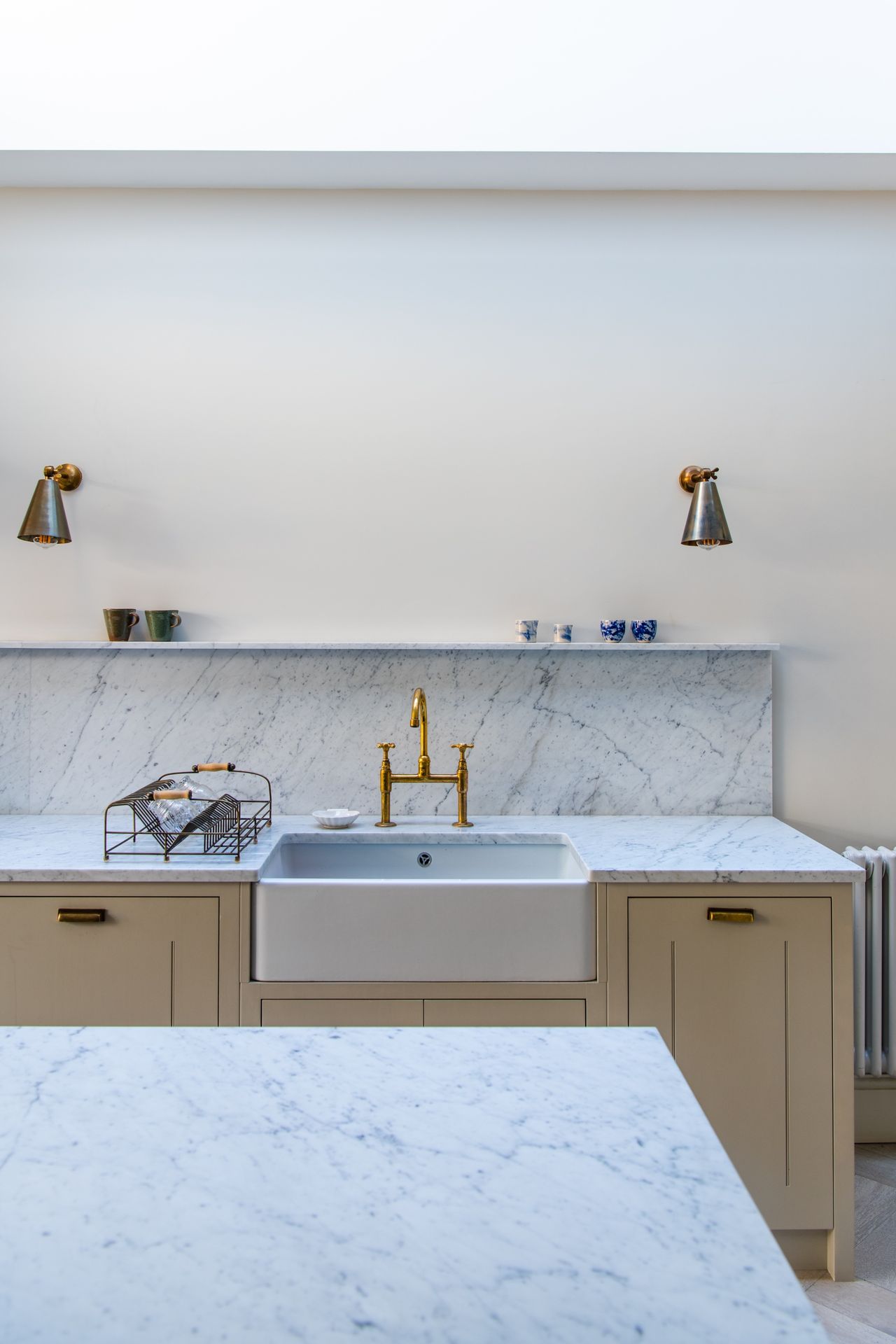 Small kitchen paint colors – how to make a bijou kitchen really sing ...