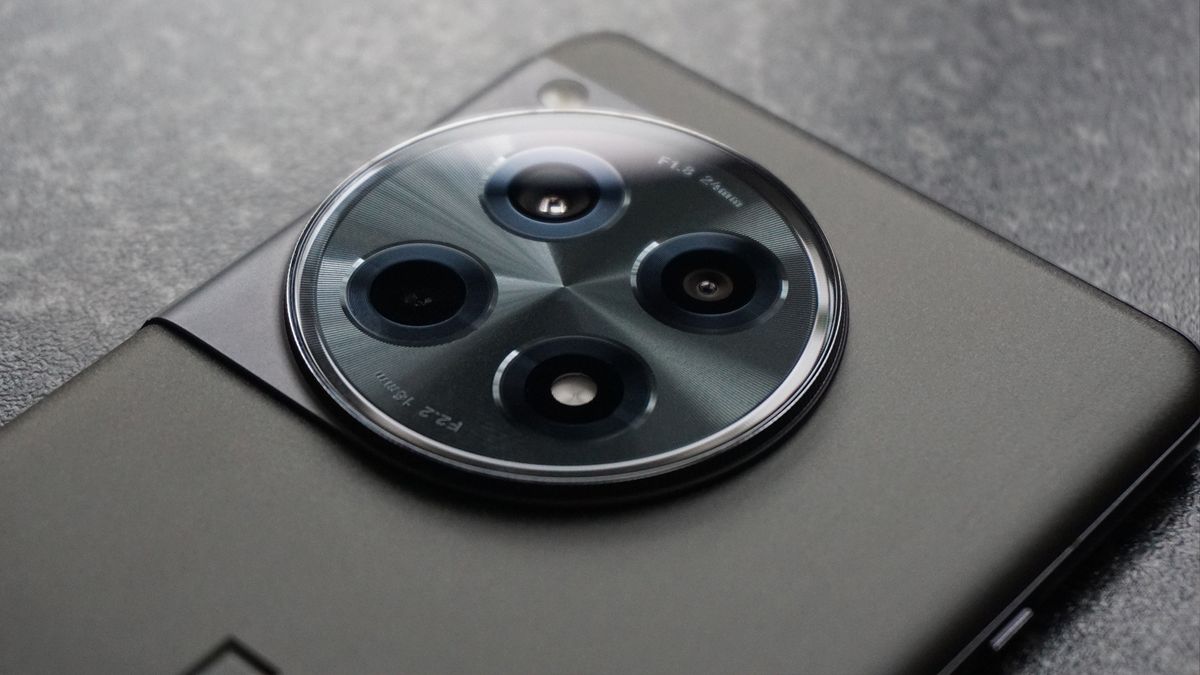 OnePlus 12R review: Long-lasting, eye-popping | TechRadar