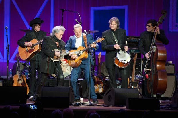 Tommy Emmanuel's Guide to Hand Independence, and More on Chet Atkins' “El Vaquero” | Guitar World