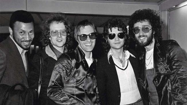 Brian May and Eddie Van Halen: the story of the Star Fleet Project mini ...