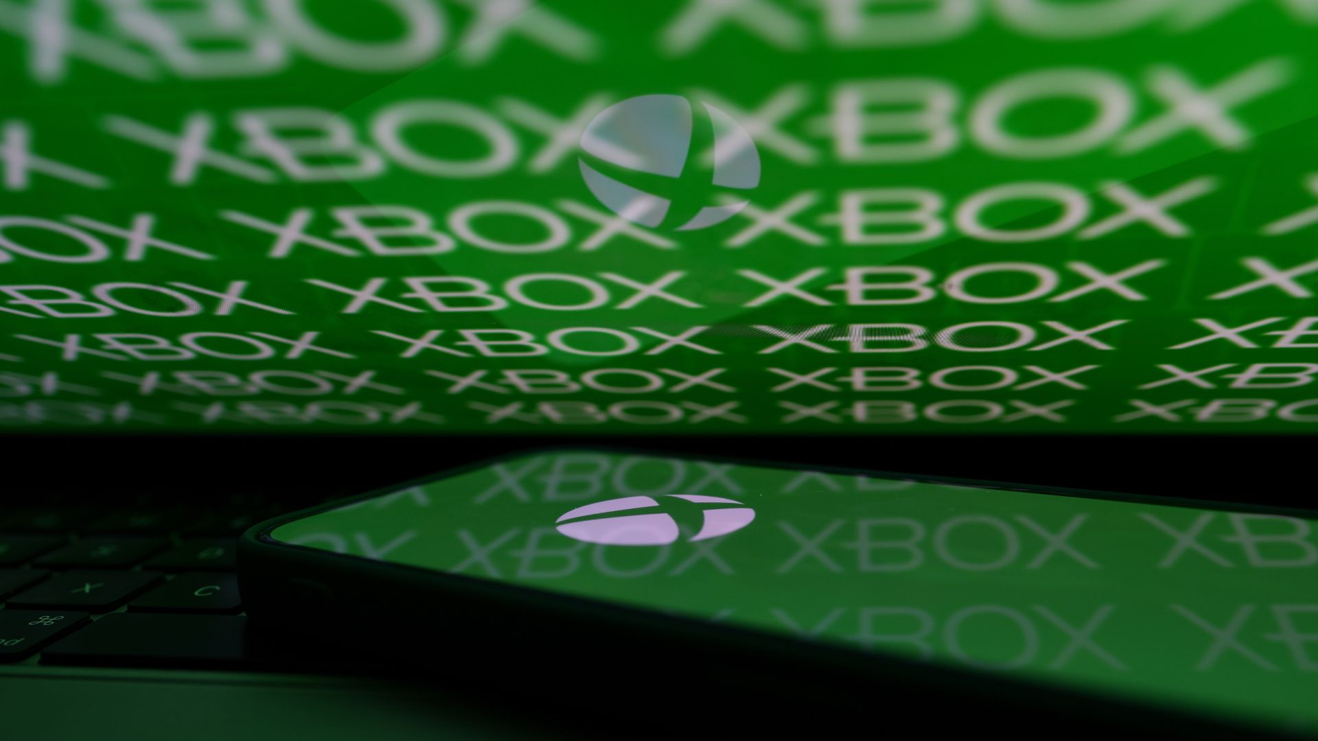 Microsoft's Xbox boss upgrades rumoured gaming handheld device from a ...