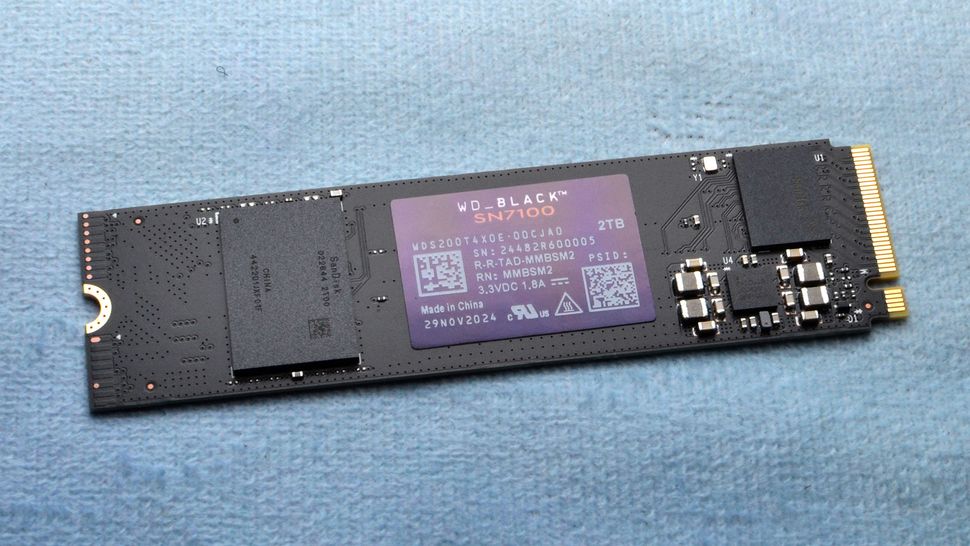 WD Black SN7100 SSD Review: The power efficiency king, with caveats ...
